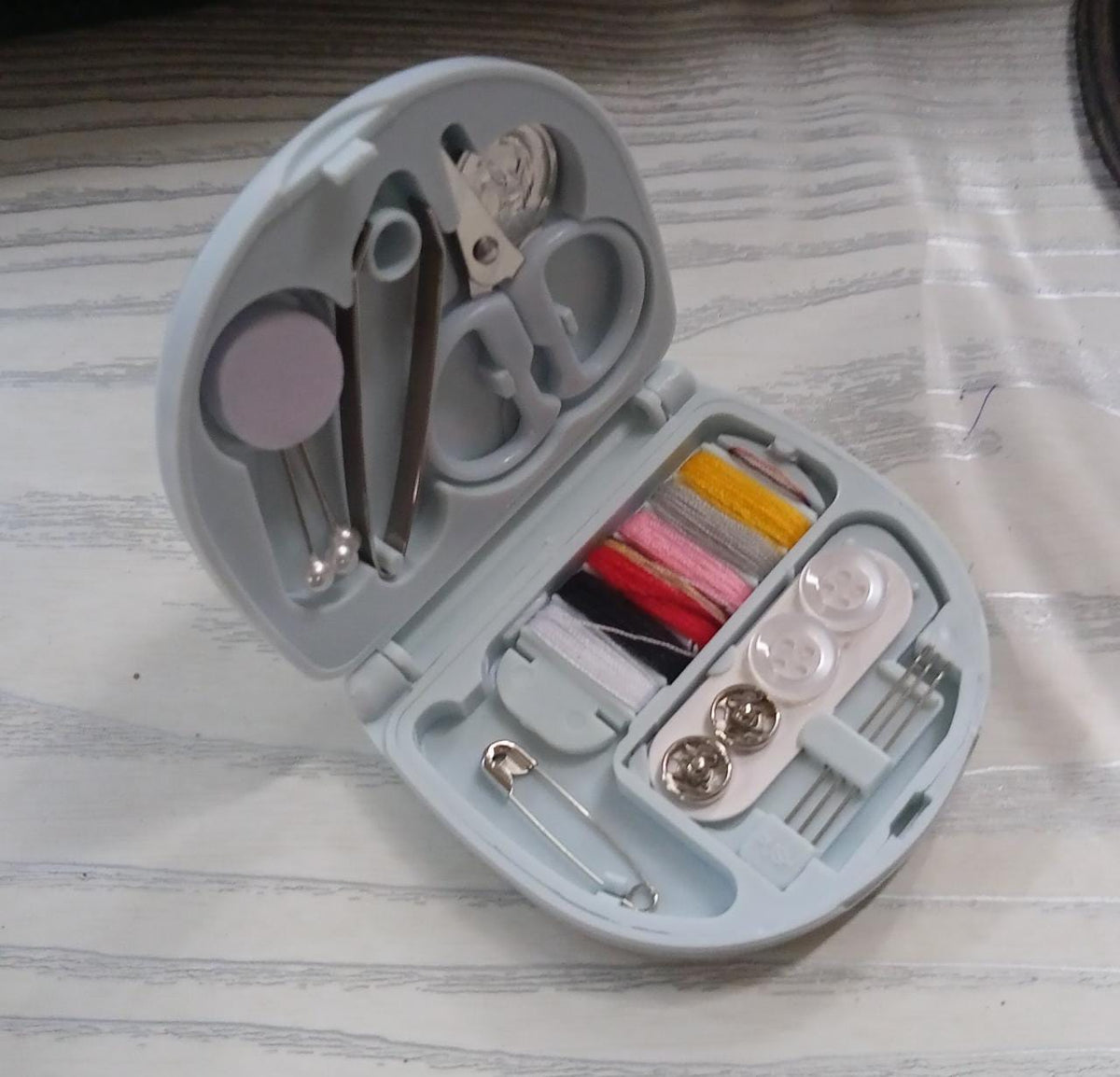 Shop DIY Mini Travel Sewing Kit | Sewing Needs - DeoDap