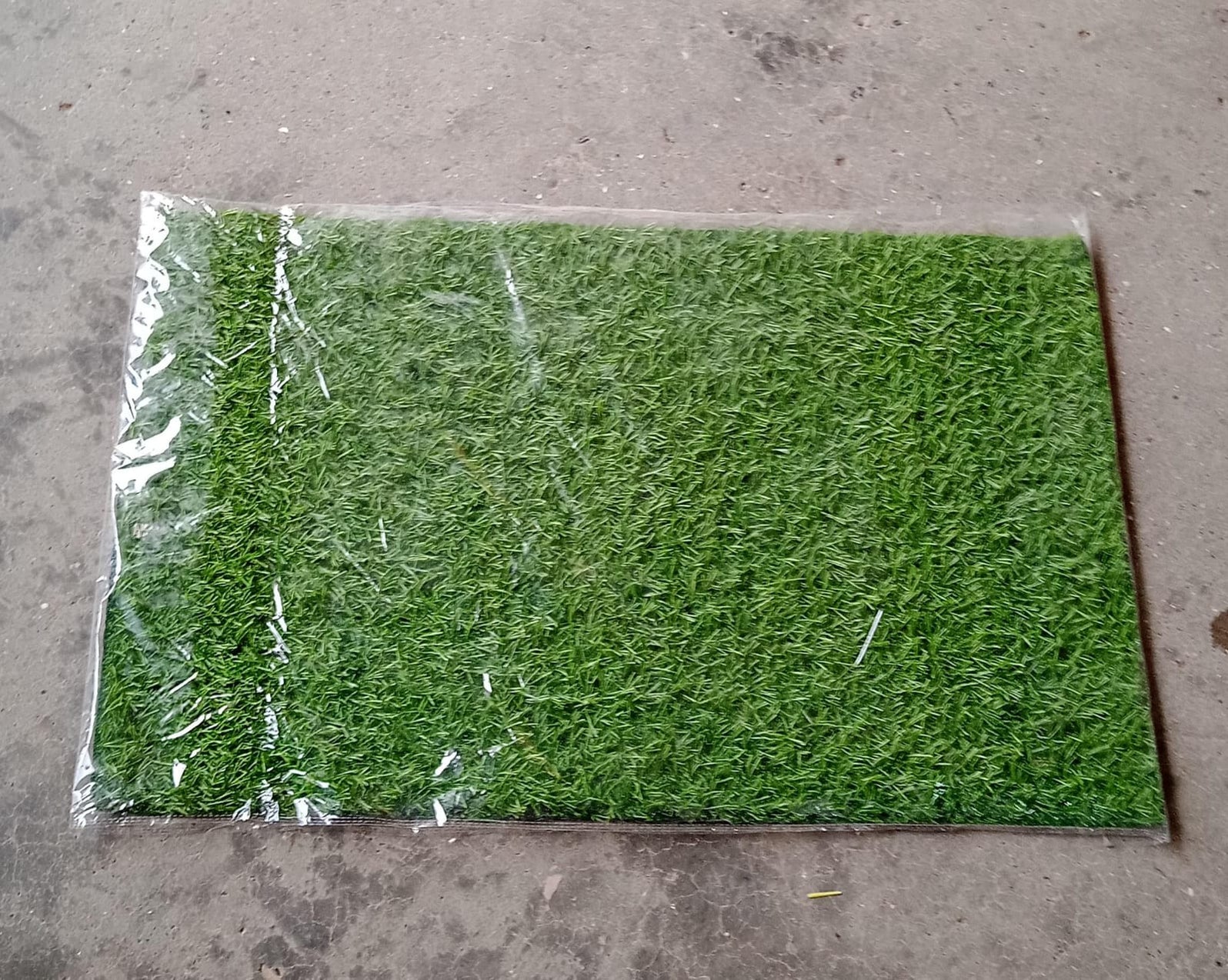 Artificial Grass for Balcony Or Doormat, Soft and Durable Plastic Turf ...